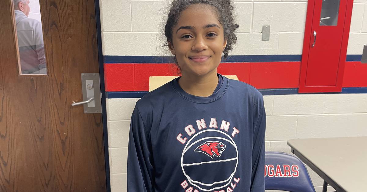 Girls Basketball: Conant stuns St. Charles East to vault to Class 4A ...
