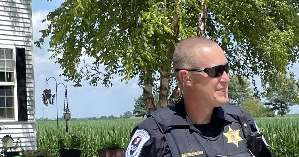 Sandwich police talking to residents in their neighborhoods as part of ...