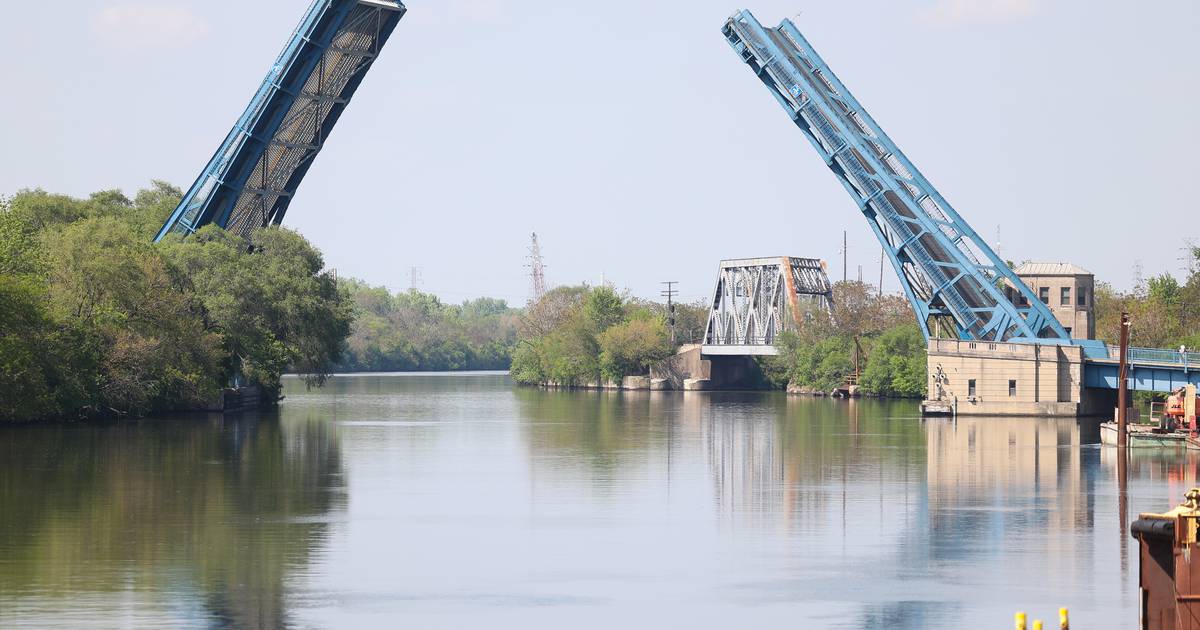 Ruby Street bridge reopens in Joliet; Cass Street bridge to close ...