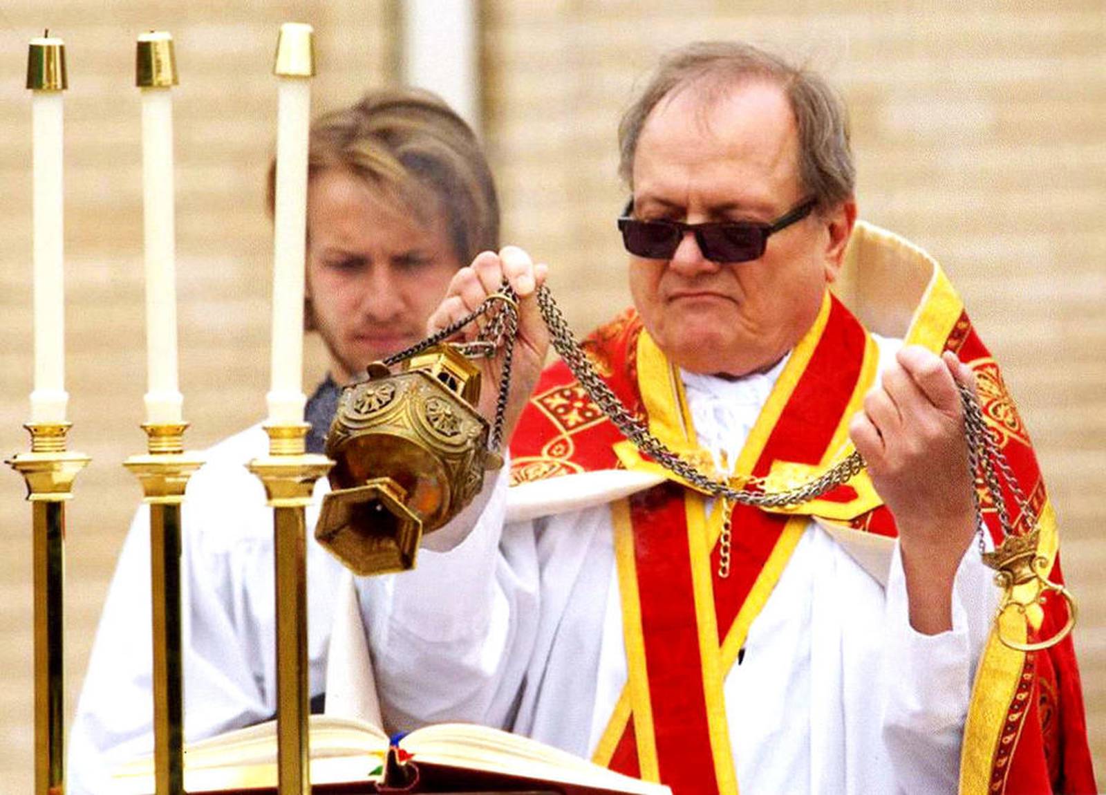 Former opera singer is now pastor at Rockdale church – Shaw Local