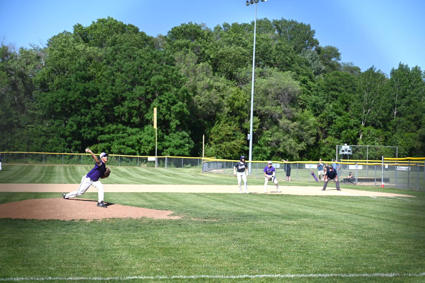 Baseball: Dixon finally rallies past Rochelle in wild regional ...